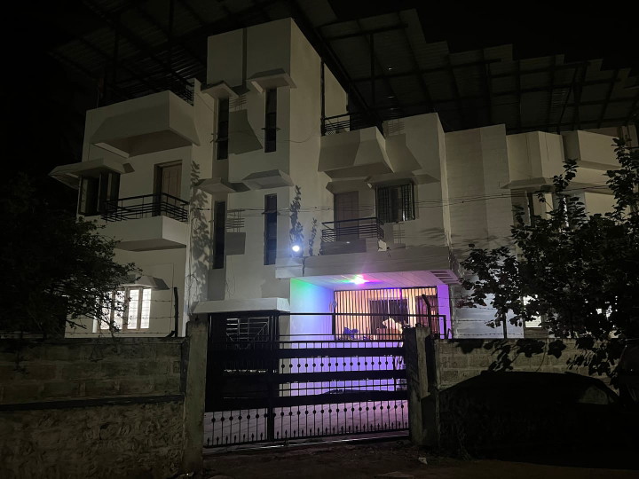 Elderly Friendly Aadhar Homestay - Kolhapur