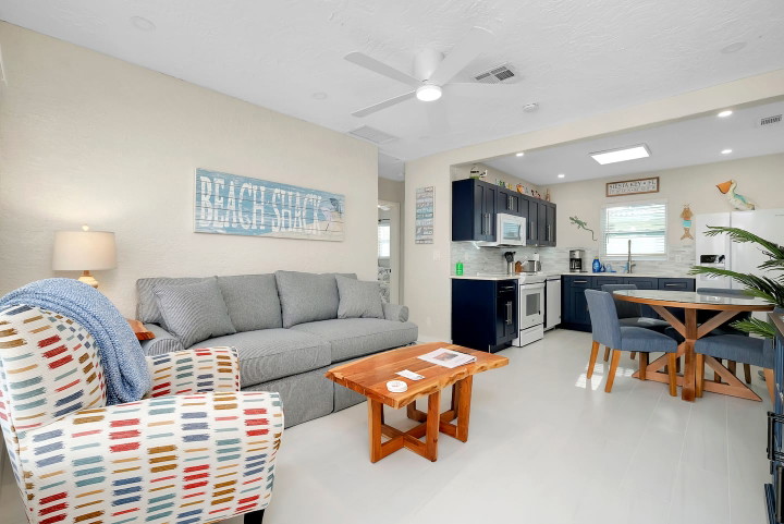 New Remodel- 150 Yds To Beach And Restaurants! - Siesta Key, FL
