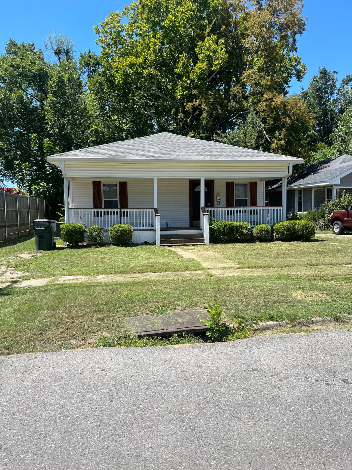 Welcome To Your Perfectly Size Home Away From Home - Monroe, LA
