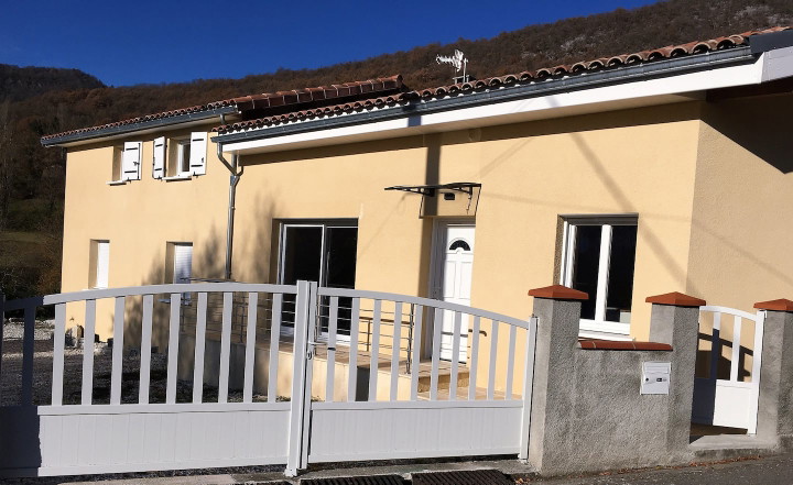 La Maison De Sophie, 10/12 Pers Dans Les Pyrénées - Le Mourtis