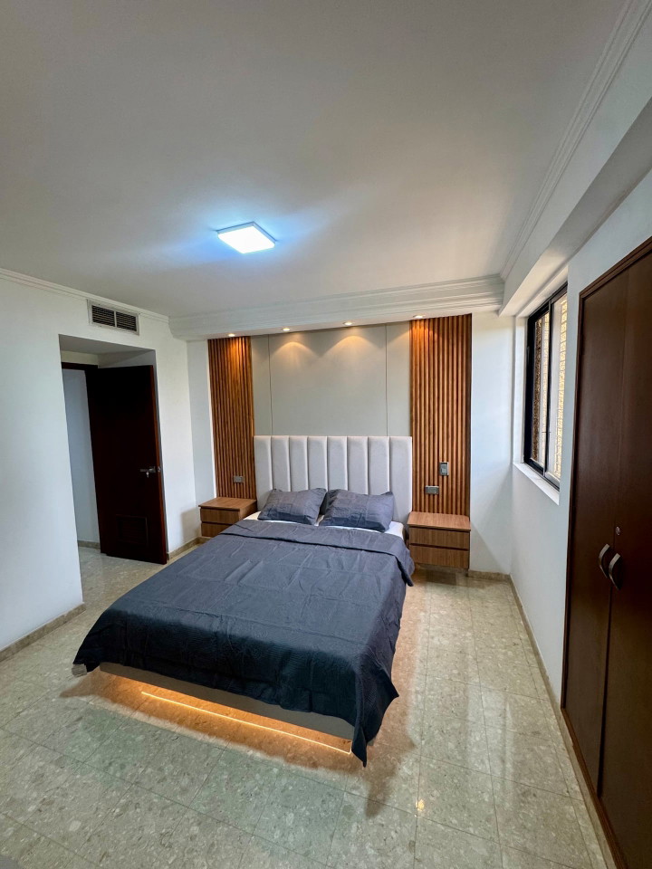 Stunning Brand-new Apartment / Av. El Milagro - Venezuela