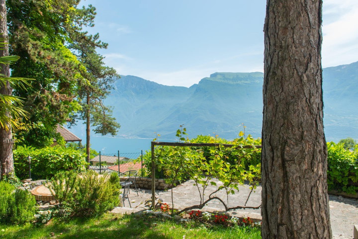 Relax With A Lake View And Garden - Malcesine