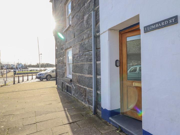 Harbourside - Porthmadog