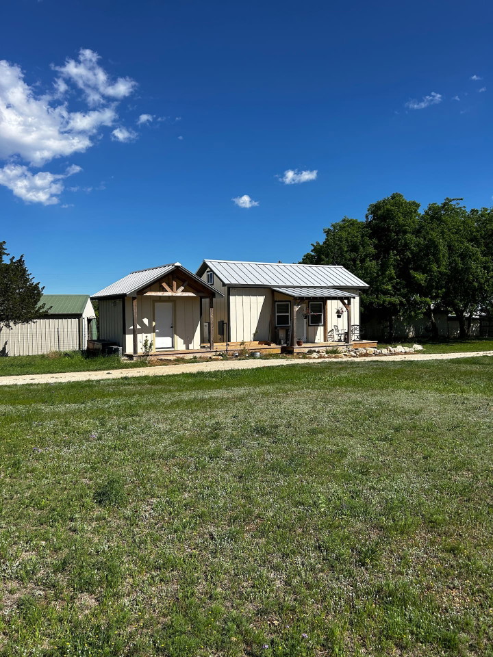 Modern Cabin Near Boerne. - Boerne, TX