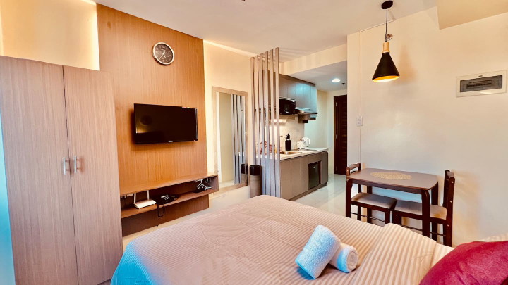 Rosecans Place 4 @ Horizon 101 Condominium - Cebu City