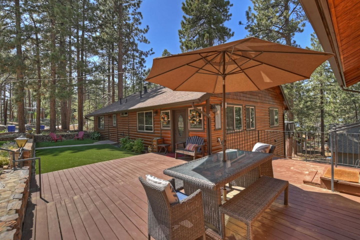 Flapjacks And Lumberjacks By Destination Big Bear : Walk To The Lake In Boulder Bay! Theater Room! Foosball! - Big Bear Lake, CA