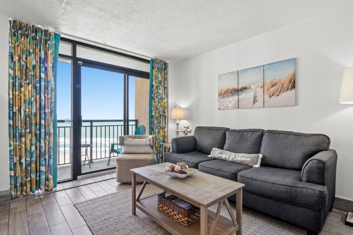 Oceanfront Condo With Access To Pools And Hot Tubs - North Myrtle Beach, SC