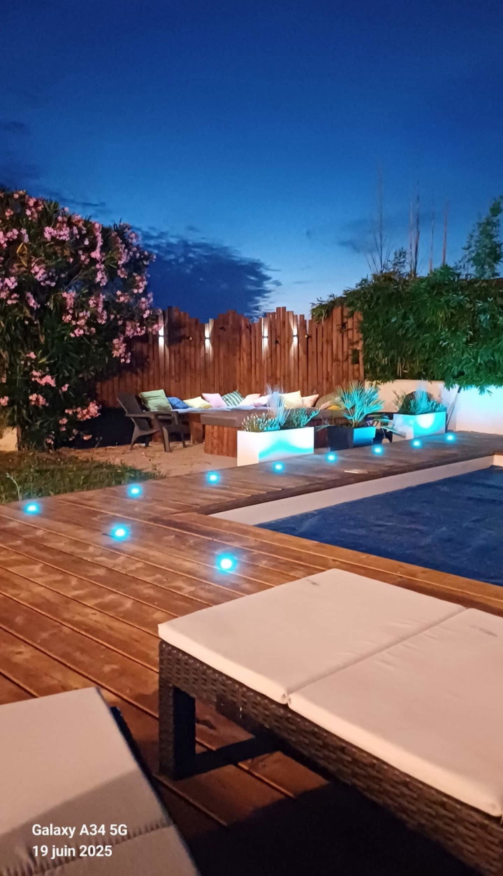 Maison Avec Piscine
 6 à 8 Pers - îLe D'oléron - La Cotinière