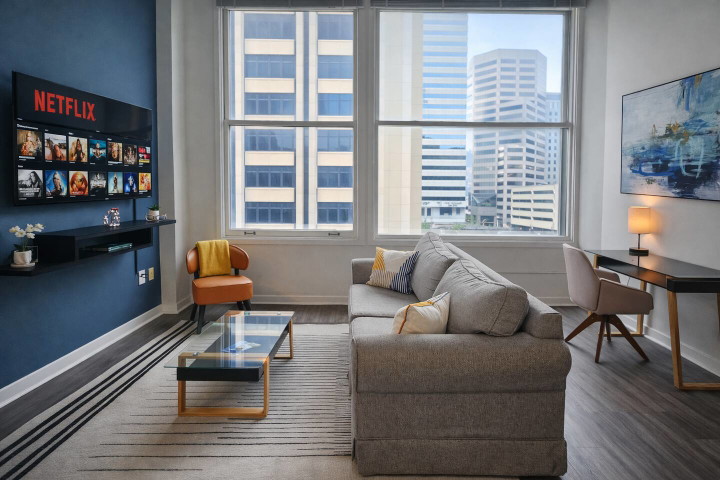 Free Parking · Skywalk · Walkable Downtown 1br - Indianapolis, IN
