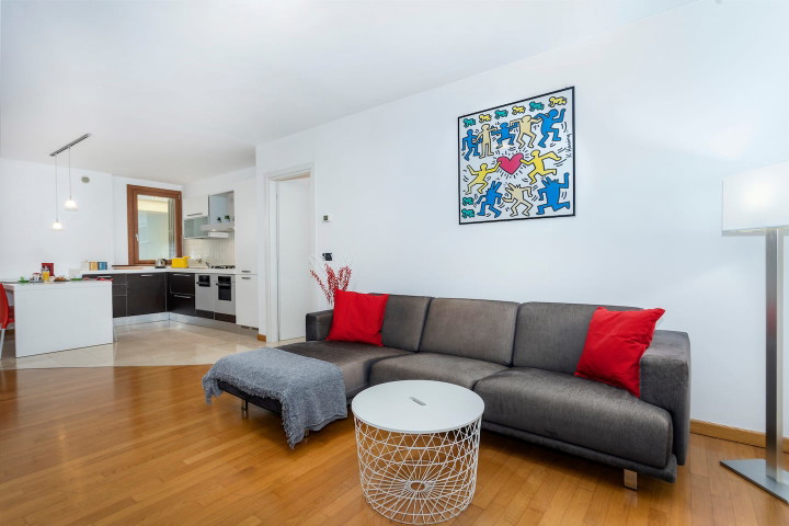 Guesthost - Heart Of The City Center Apartment - Udine