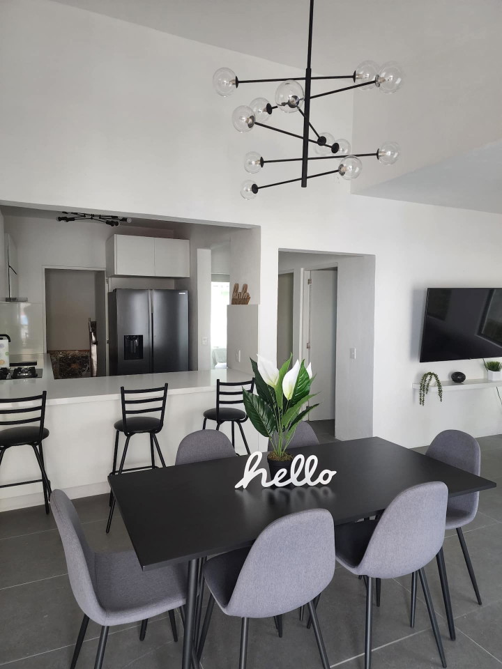 Spacious, Modern Condo 8 Blocks From The Beach - Puerto Vallarta