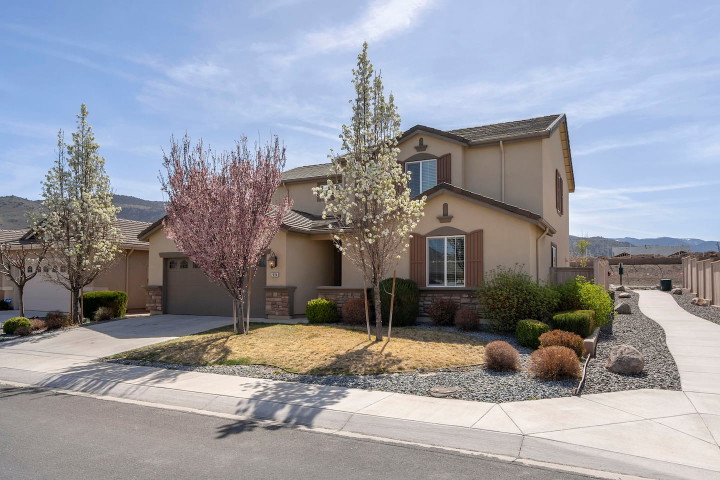 15 Miles To Mt Rose Ski Tahoe & Sleeps 18 & Dogsok - Reno, NV