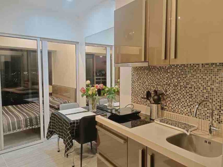 Makati Cozy 100mbps 1br Milan Condo - Taguig