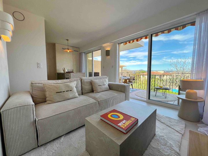 Beautiful View, Swimming Pool, Large Terrace And Parking - Saint-Tropez