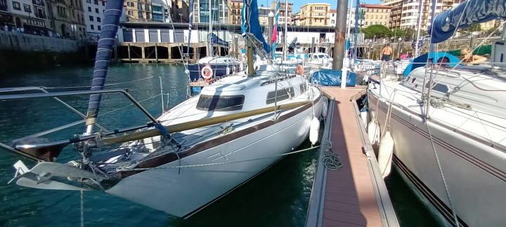 Cabines Voilier Pour 3 Personnes Au Ponton - Hernani