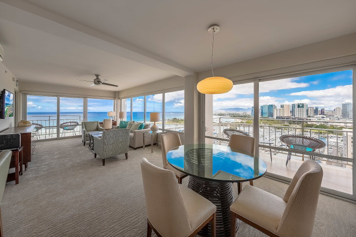 Ilikai 2343 2br/2ba Ocean/harbor View - 2k1sf - Honolulu