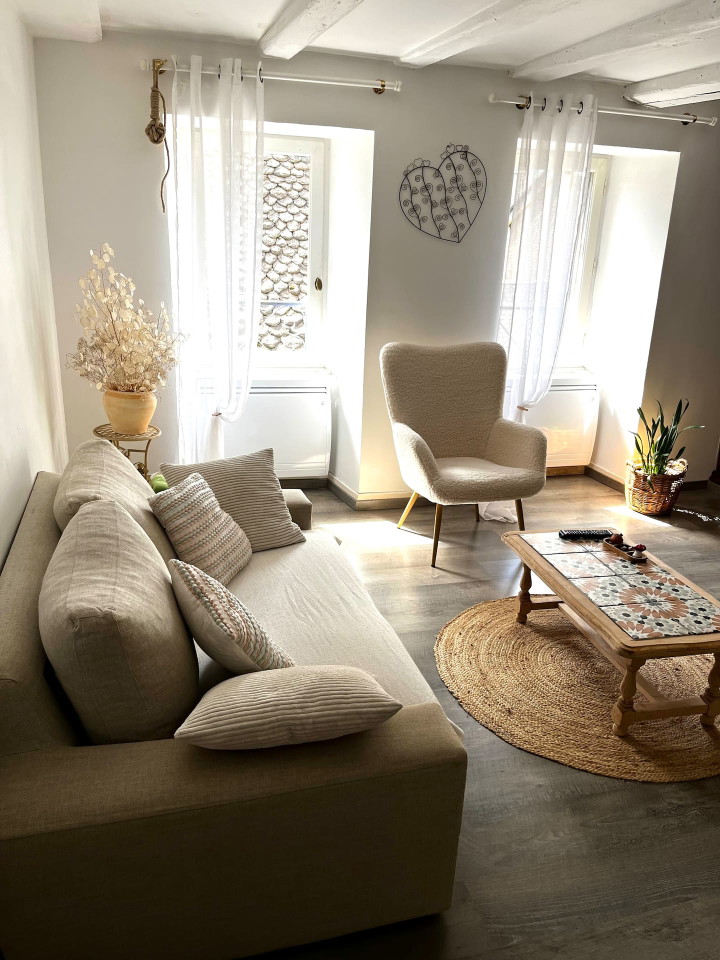 Appartement Typique En Plein Cœur De Mauriac - Salers