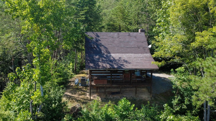 Sitting Rock - Cabin In The Smokies - Townsend, TN