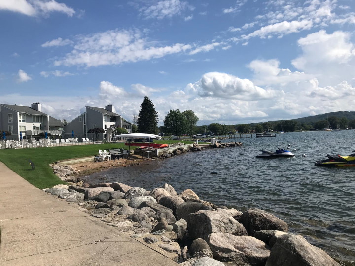 Vacation Lakefront Condo At The Landings Boyne Mi. - Boyne City, MI