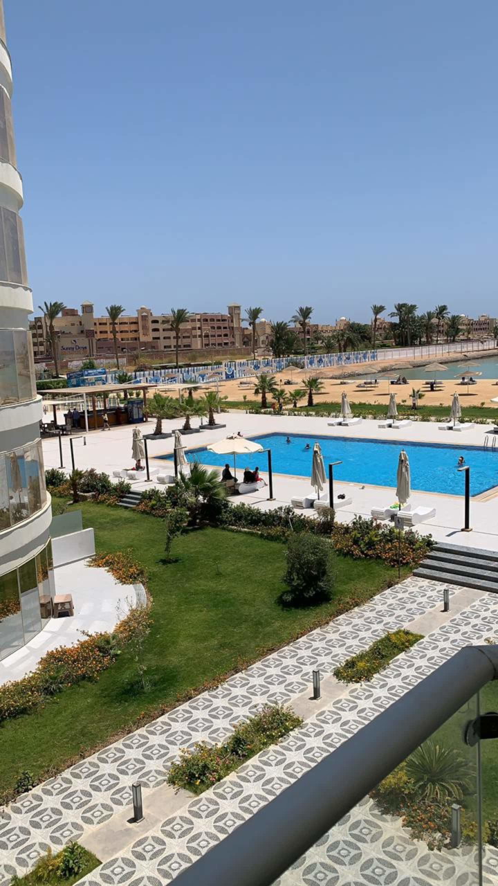 Relax In A Beachfront Resort In The Heart Of Town - Égypte