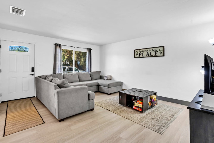 Remodeled 3br 2bth Retreat W/ Fire Pit & Big Yard - Vacaville, CA