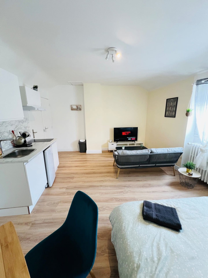 Studio Maluna 2 ÉTage Proche Centre & Gare Wifi - Châtellerault