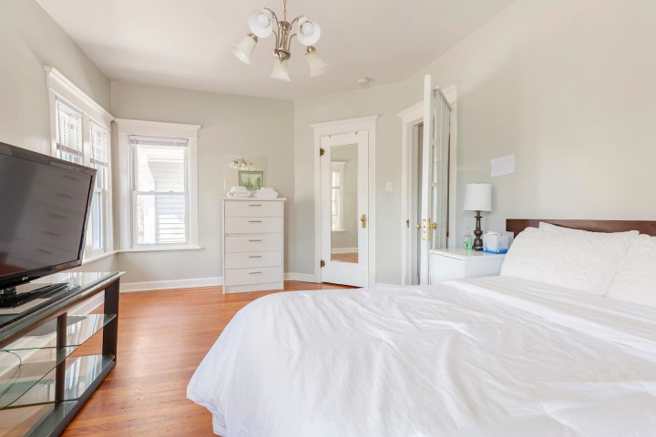 Cozy Suite - Oak Park, IL