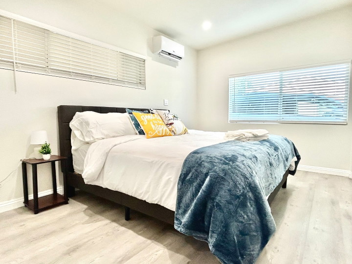 *No Booking Fee*private Back House King Bd/parking - Rosemead, CA