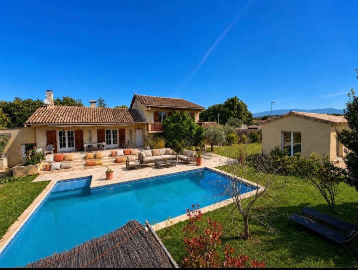 Appartement Face Piscine - Grignan