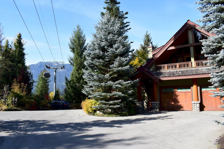 Cedar Hollow 11 | Ski-in, Ski-out Sous La Télécabine | Grand Espace De Vie | Jacuzzi Privé Et Garage - Whistler