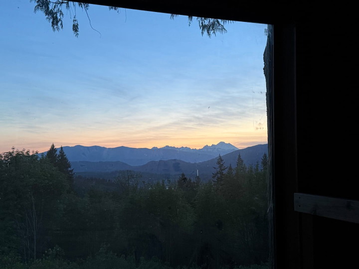 The Oasis Treehouse - Mount Vernon, WA