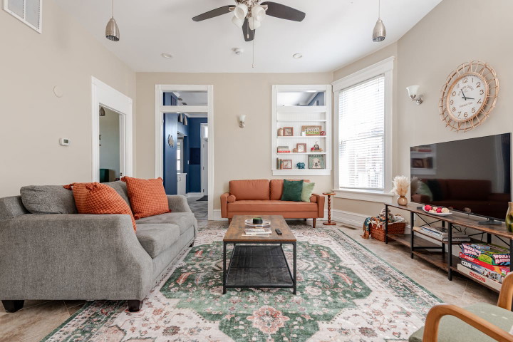 Spring Street Suite - Louisville, KY