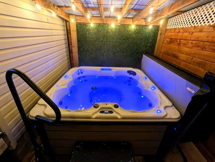 Charming Cottage W/ Hot Tub, Firepit & Bbq - Shediac