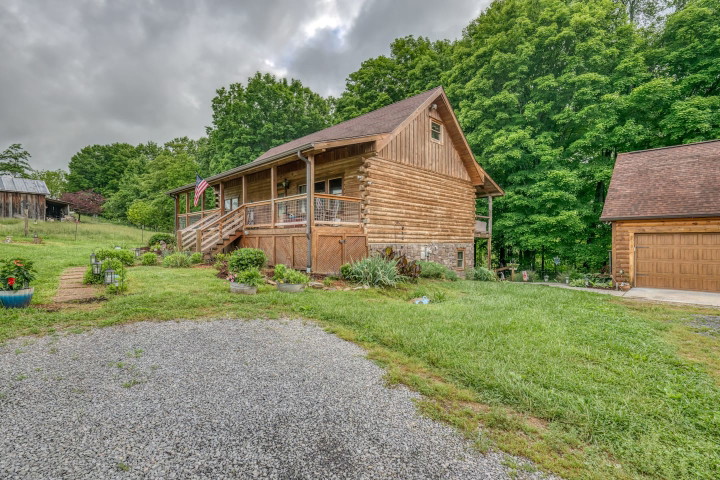 Winding Creek Farm - Bristol, TN