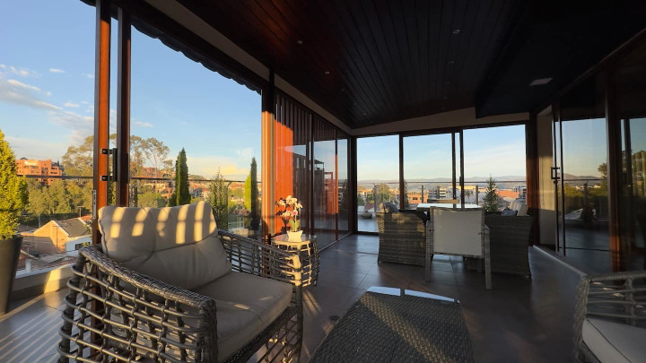 Summit, River & City, Designer 360° Penthouse - Cuenca