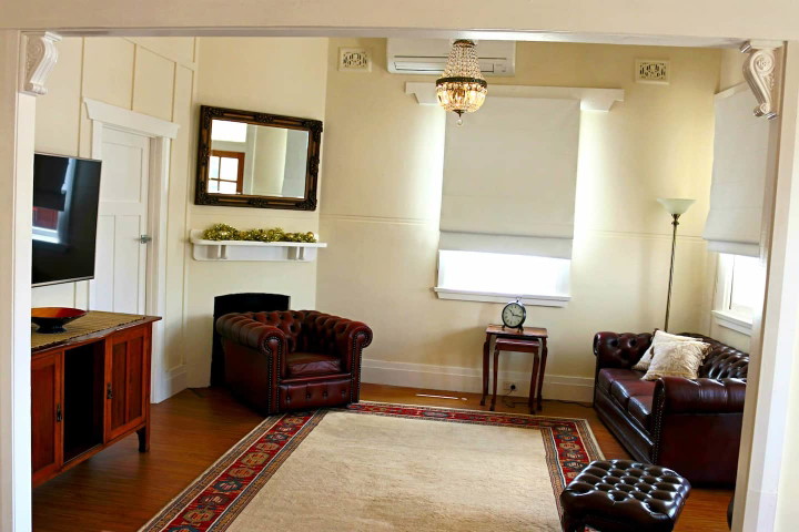 Mentor Chambers Bed & Breakfast - West Wyalong