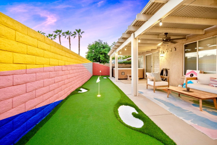 Family Escape: Putting Green, Ev Charger, Spa - Coachella, CA