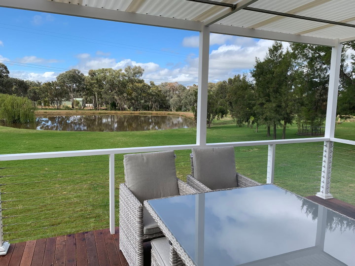 Yarrawonga Park Cottage<br>cozy 2 Bedroom Cottage On Small Acreage - 