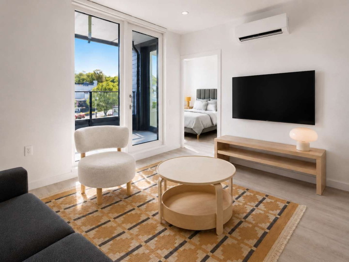 Stylish 1br1ba By Commercial Drive With Ac - Vancouver