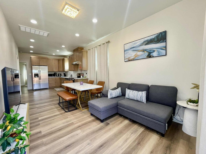 Brand New 3bd/2bath, 8' To Disneyland - Anaheim