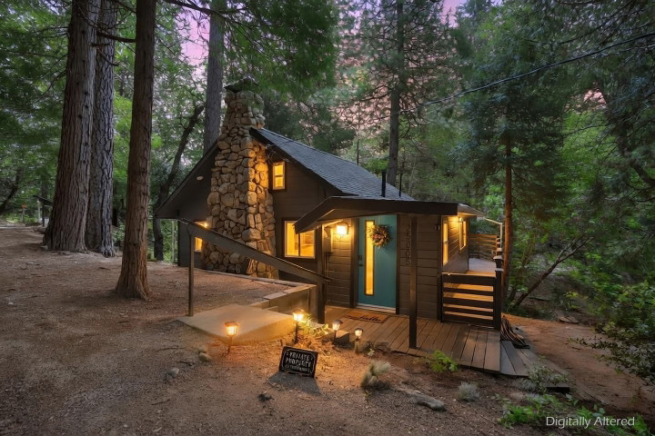Crestline Creek Cottage - Crestline, CA