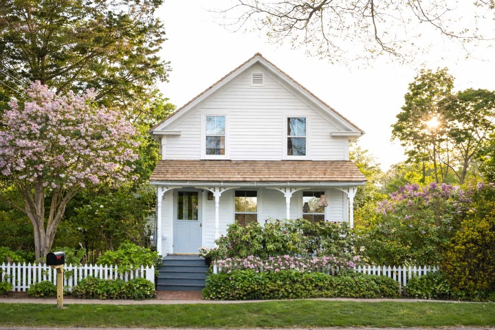 Sag Harbor Village Chic Historic Reno-water-views - Sag Harbor, NY