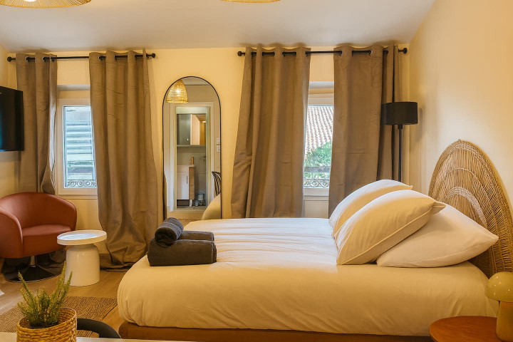 New - Studio Centre Ville Confort - Clim - Grasse