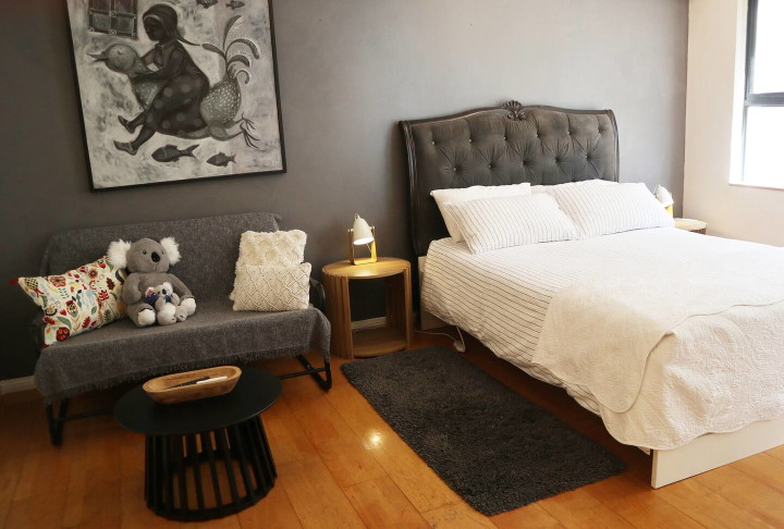 "Fish Pond" Centrally Located Studio With Balcony - Randwick