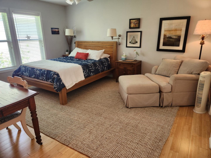 Condo Retreat By The Beach - Oak Island, NC