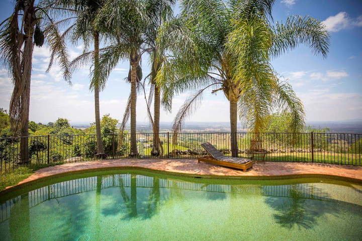 Aquila - 4 Bedroom Home With Amazing Valley Views And Swimming Pool - Cessnock