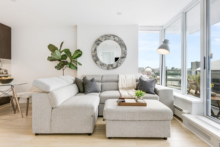 Heart Of Downtown +Parking, Pool, Gym, Office, A/c - Vancouver