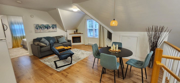 Treehouse Suite | Steps To Barrie Waterfront - Barrie