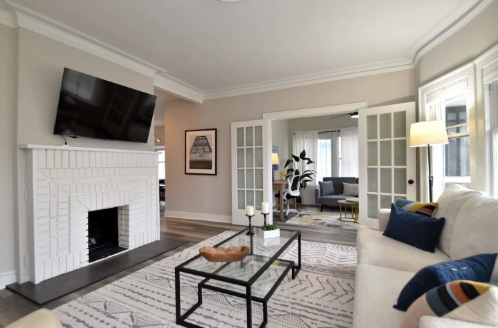 2br Apt On 2nd Floor Nr Clinic, Cwru, Van Aken - Shaker Heights, OH