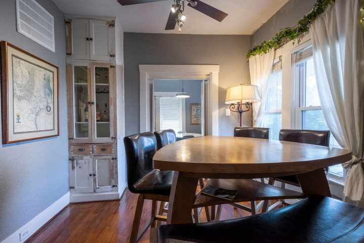 Midtown Houston Escape Boutique Charm - Houston, TX